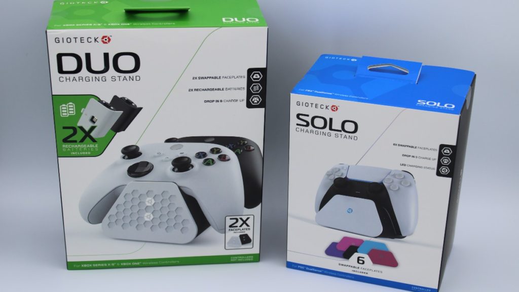 Gioteck Solo and Duo Dock Review (PS5 and Xbox) - Finger Guns